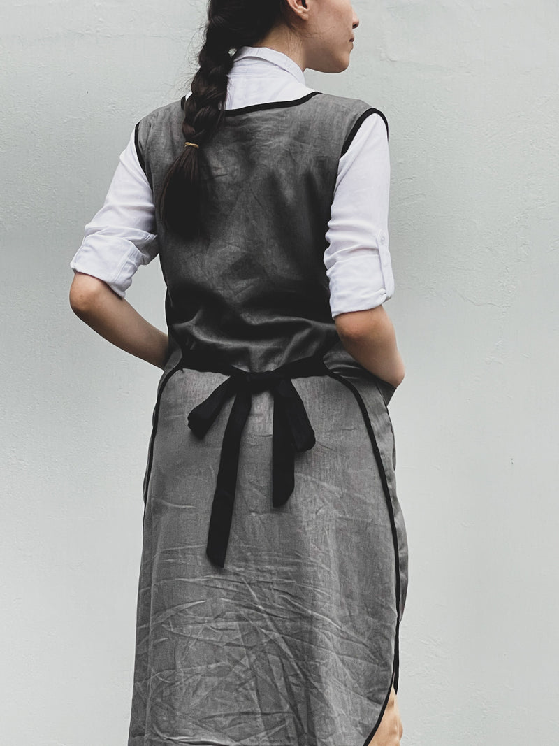 APRON - LARA – fredhelligh.com